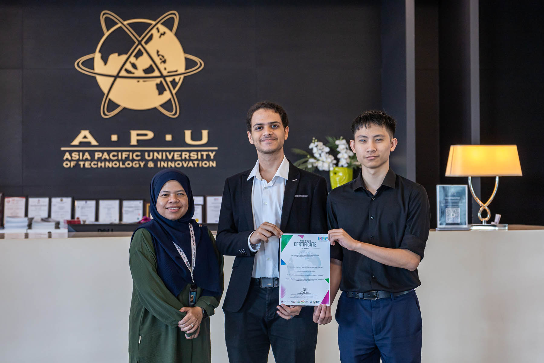 APU’s Double Medal Haul for AI and VR Solutions at IRISE 2025 | APU
